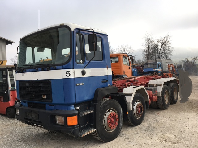 Lastwagen, Lieferwagen, Anhänger, Sattelauflieger, Bus kaufen und ...